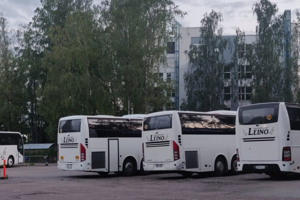 Laadukas linja-autokalusto - Linja-autoliikenne Leino Oy